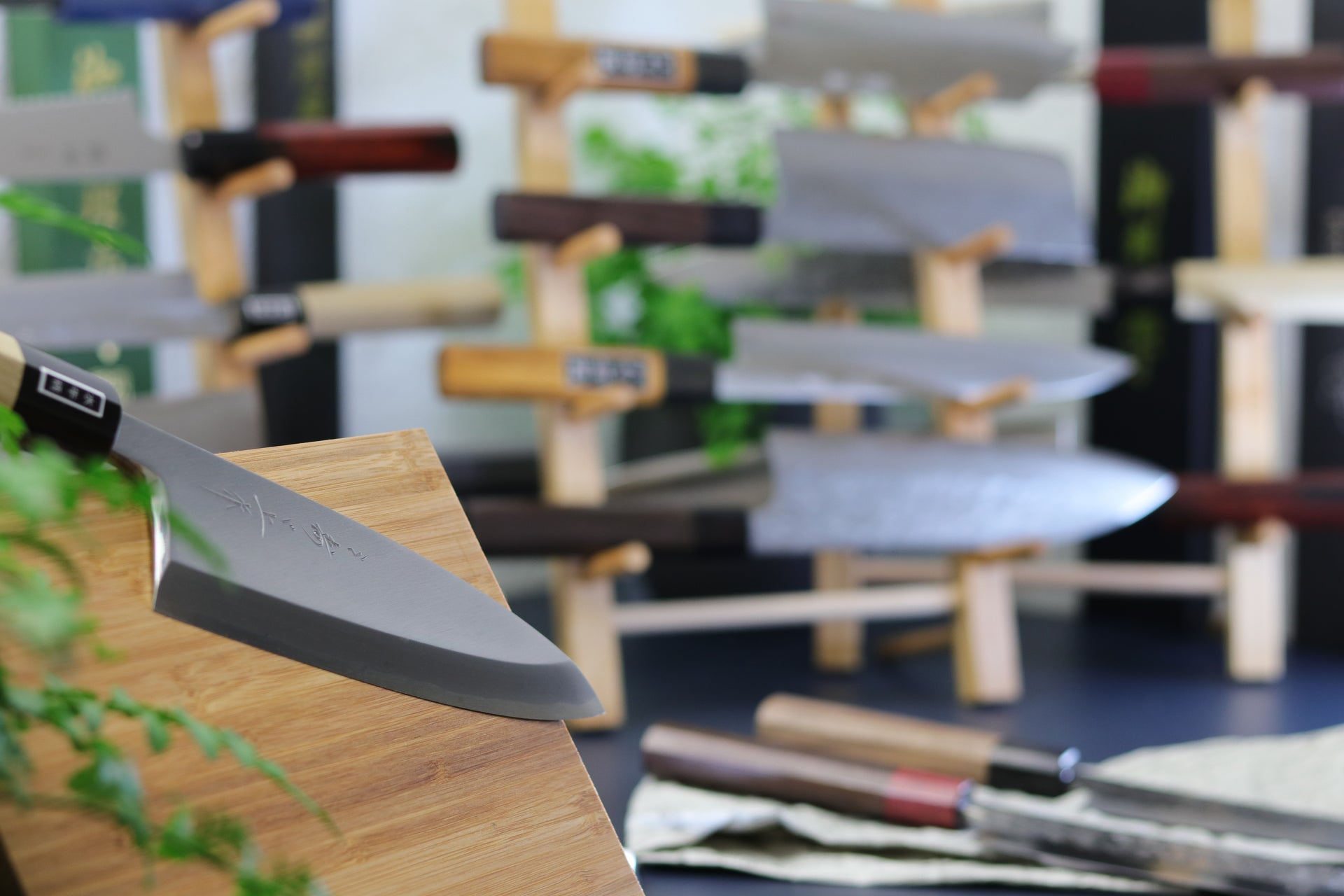 Japan Knife Shop Silverback Knives | sharp knives